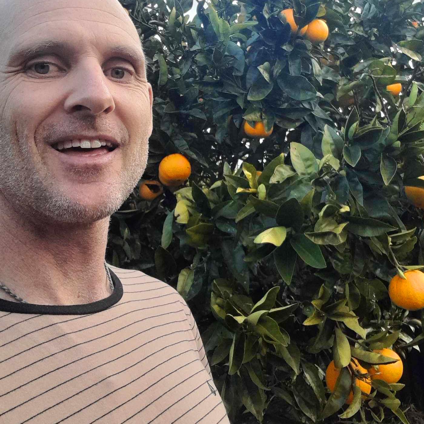 Raglan Community Radio 98.1FM | Irirangi O Whaingaroa